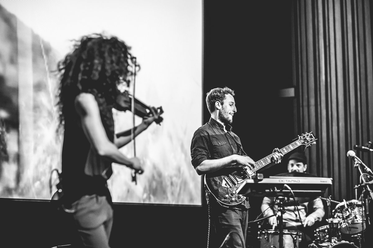 EXIT | col.lectiu LOOPA!