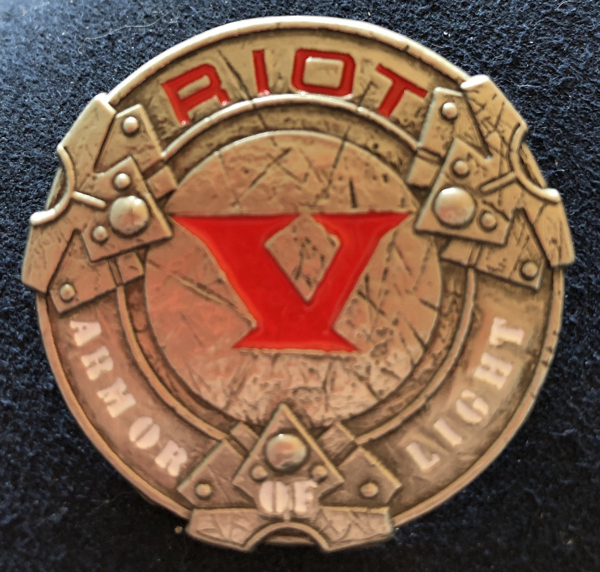 RIOT V Armor Of Light - Metal PIN/BUTTON | RIOT V