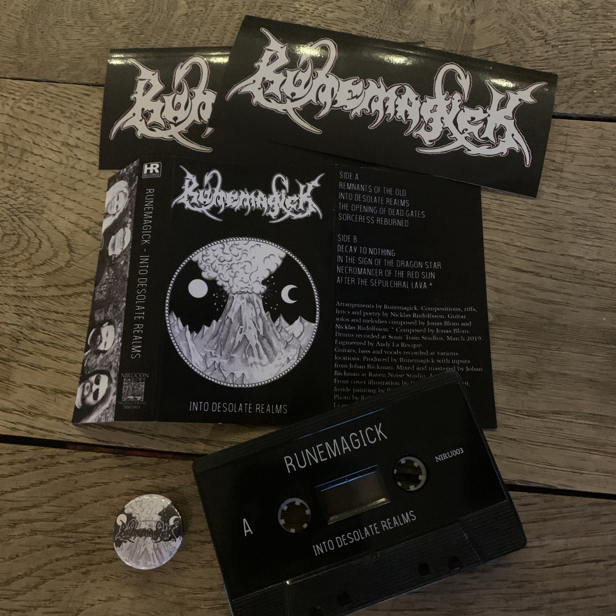 Into Desolate Realms | RUNEMAGICK