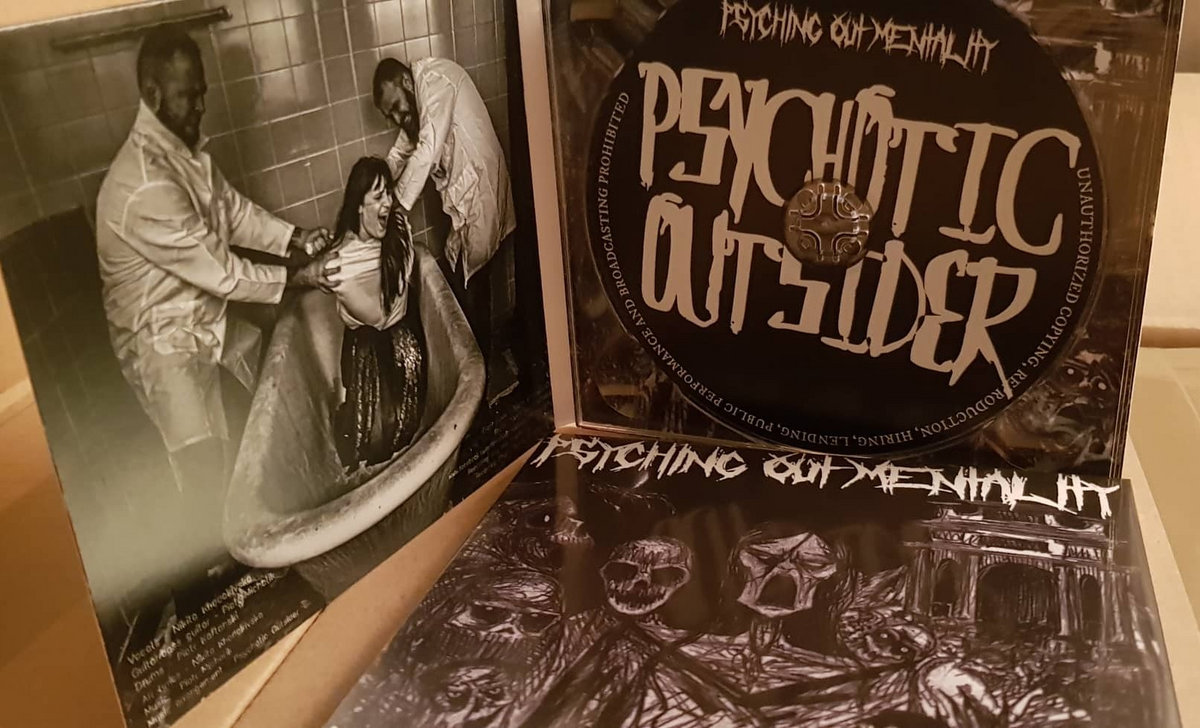 PSYCHING OUT MENTALITY | PSYCHOTIC OUTSIDER