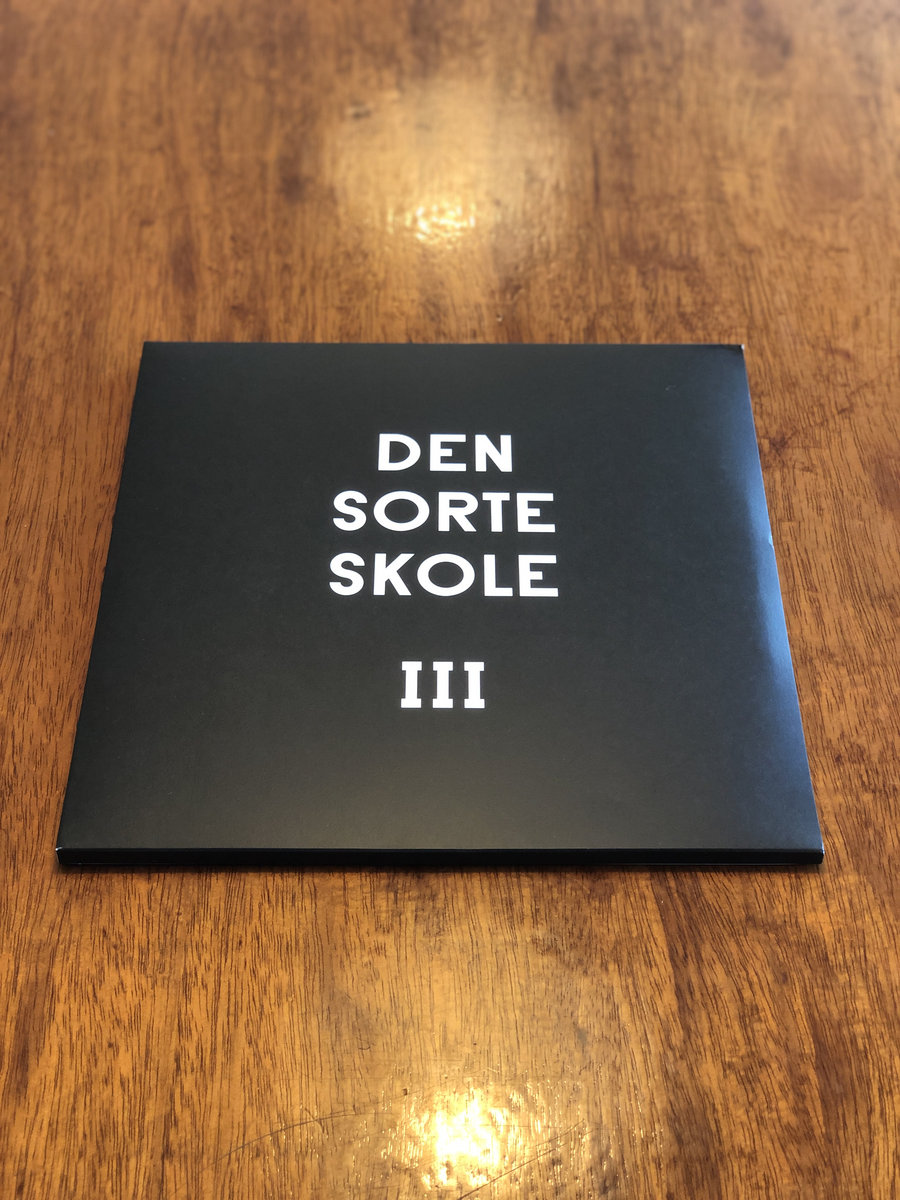 Lektion III | Den Sorte Skole