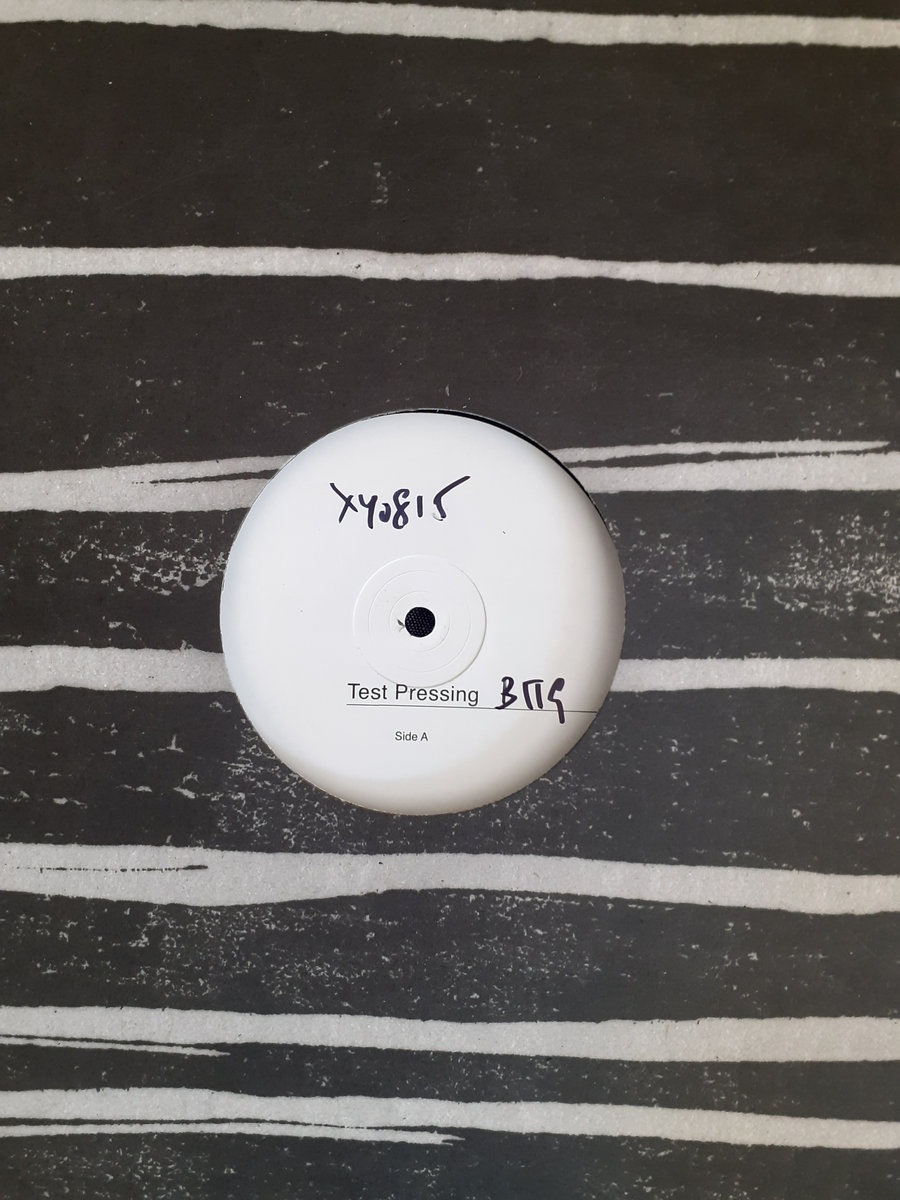 Exahertz | XY0815 | brokntoys