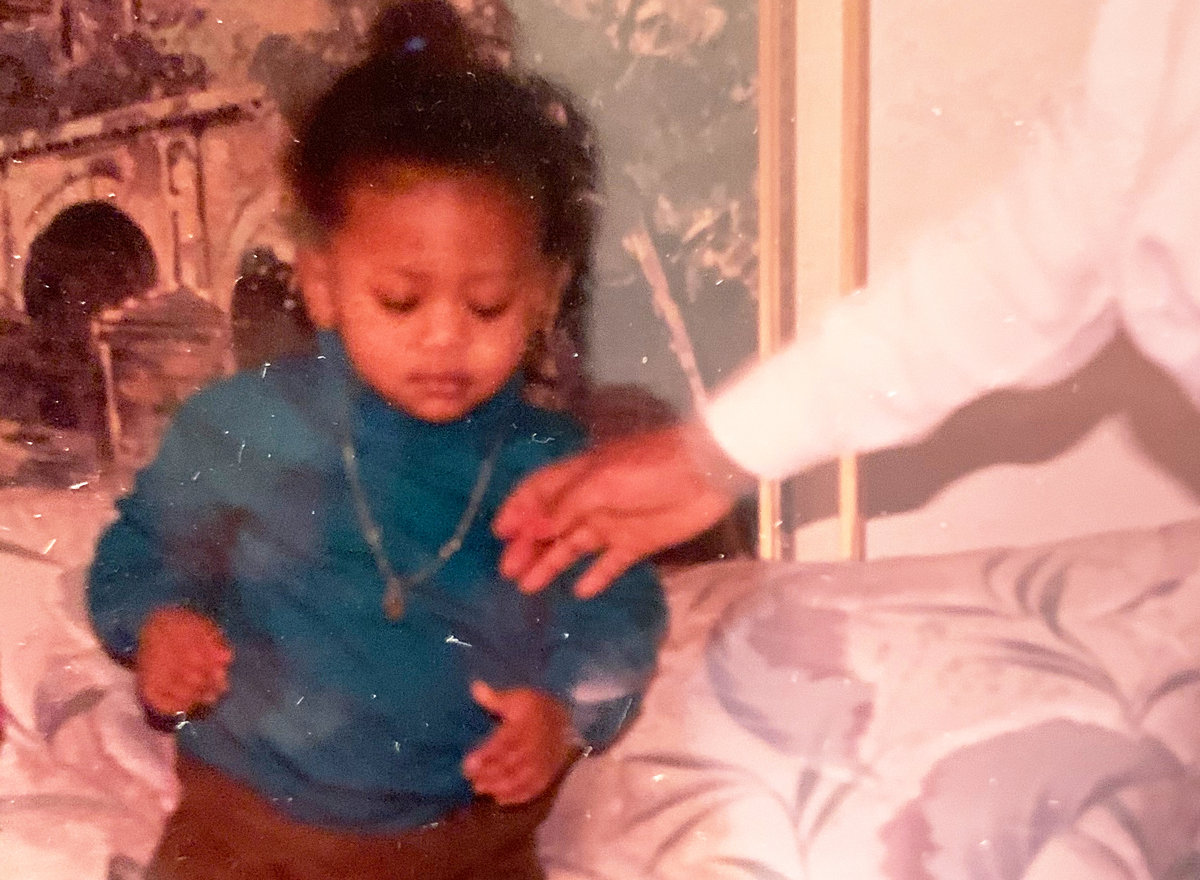 Thandie & Mirror | Greg & Heart Beating For Centuries