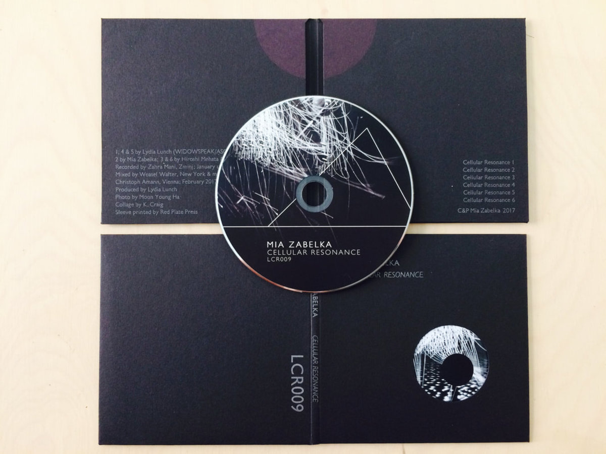 Cellular Resonance | Mia Zabelka
