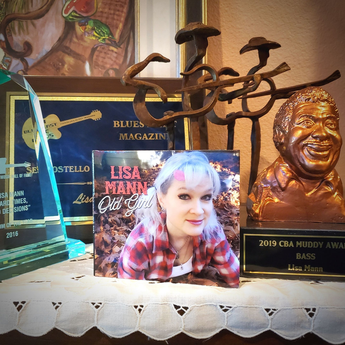 Old Girl | Lisa Mann