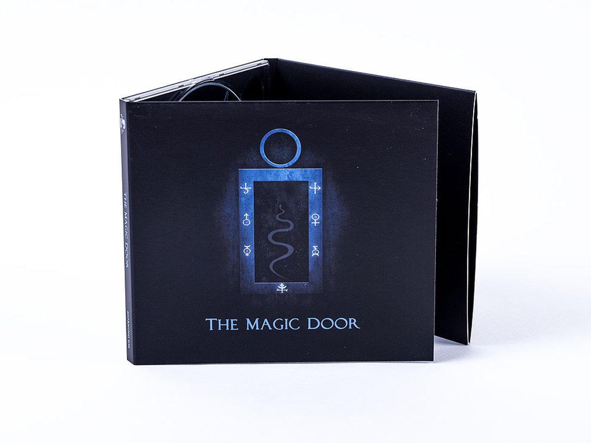The Magic Door-The Magic Door. Deluxe Digipack+extense booklet+sticker ...