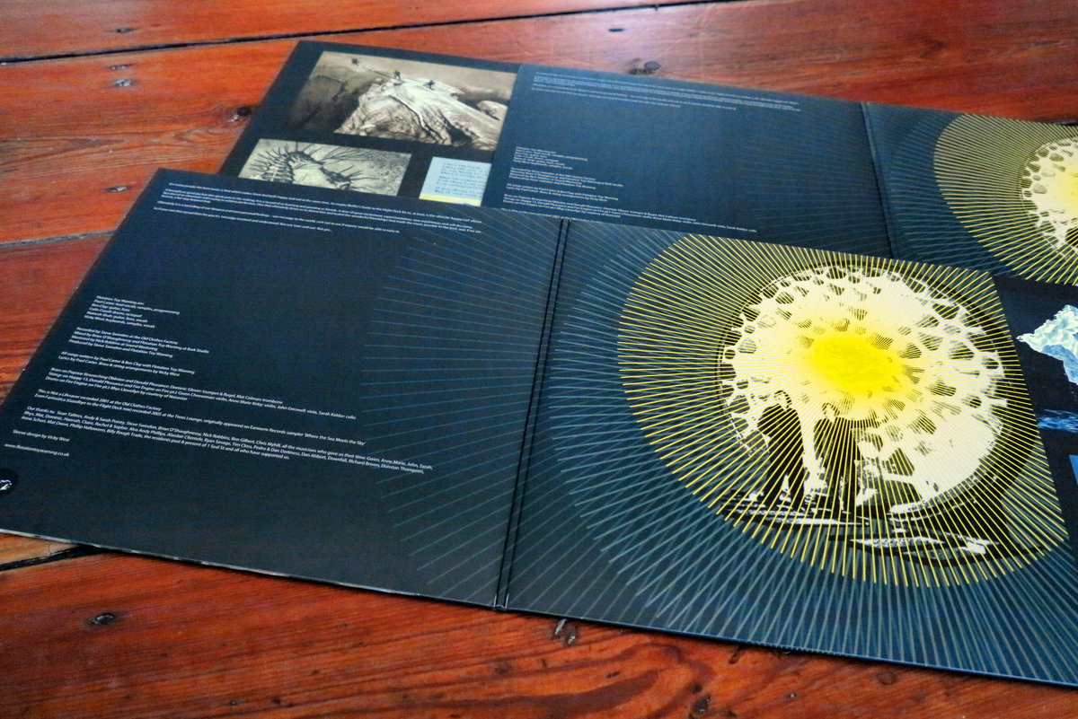 Bluffer's Guide to the Flight Deck | Flotation Toy Warning