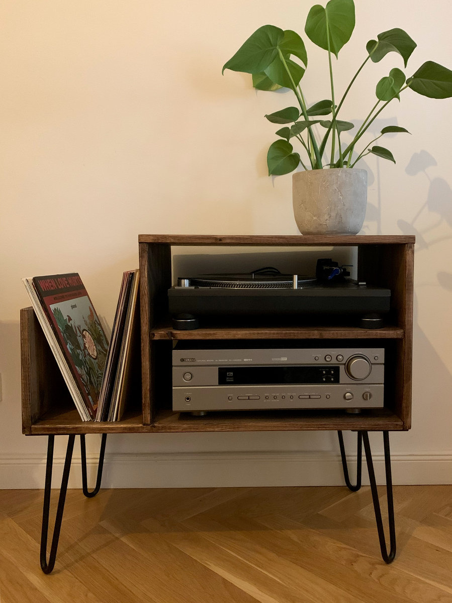 Hand crafted Circles & Stones record player table | Circles & Stones
