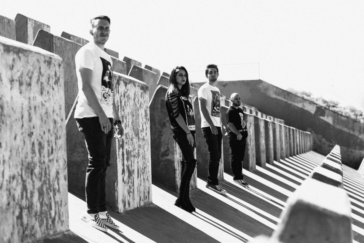 Mariposa | Seven Days Rest