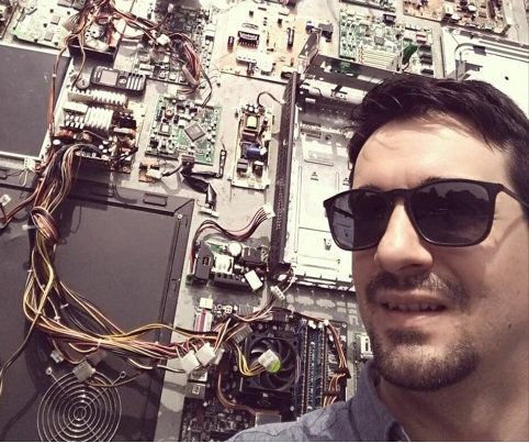 Stranger Waves | Ivan Fabra