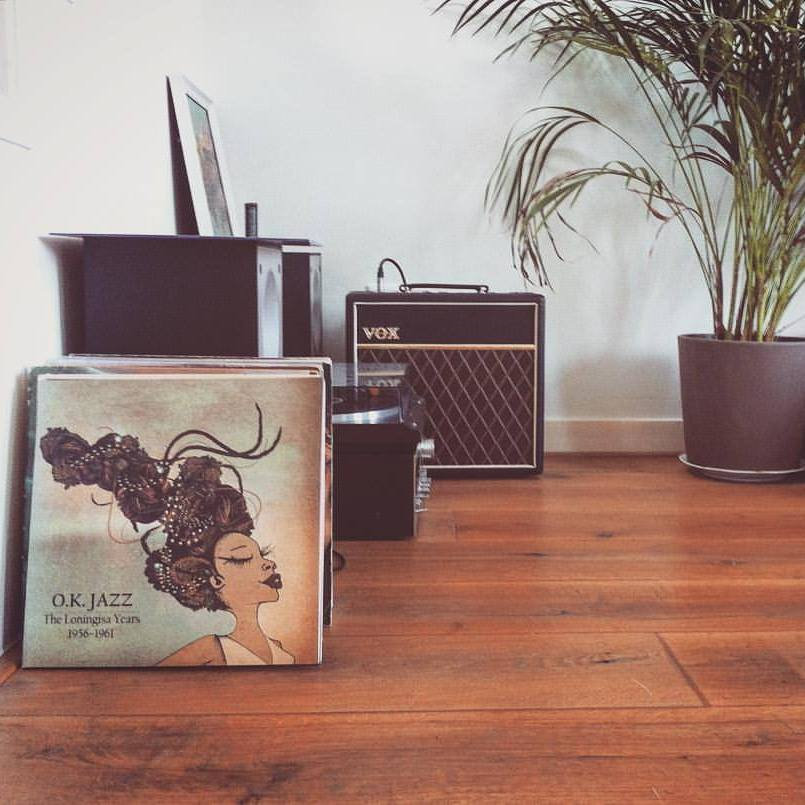 Léon Bukasa – Penepene | Planet Ilunga