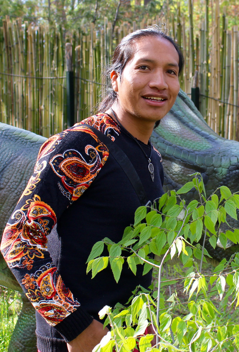 Music | Héctor Loza