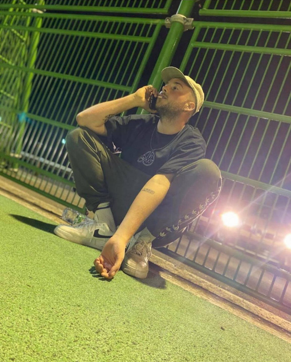 Worship The Moon | Jevon Ives