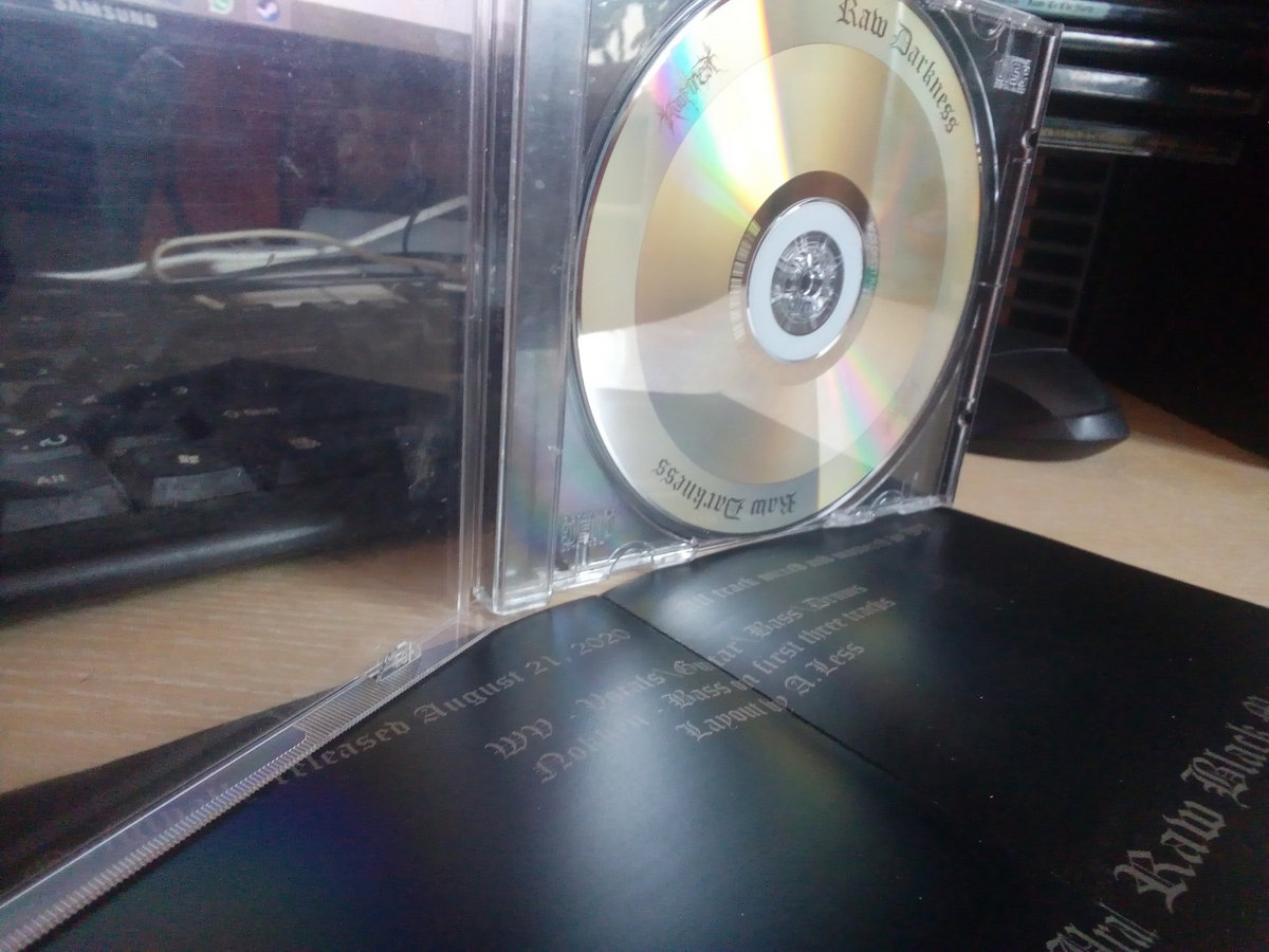 Raw Darkness | Rooforest