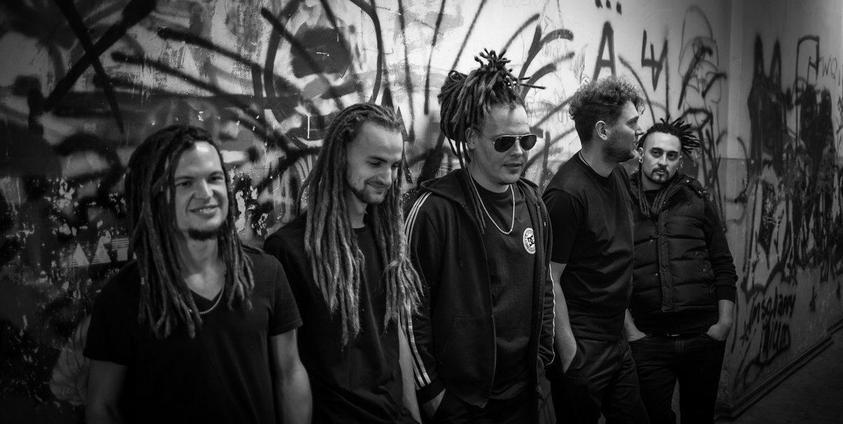 Live & Direct | Rootz Radicals