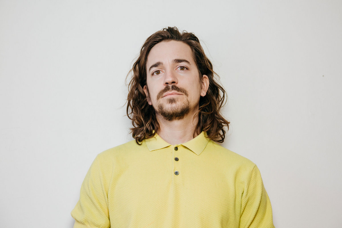 Comme une bête dans les headlights | Louis Venne