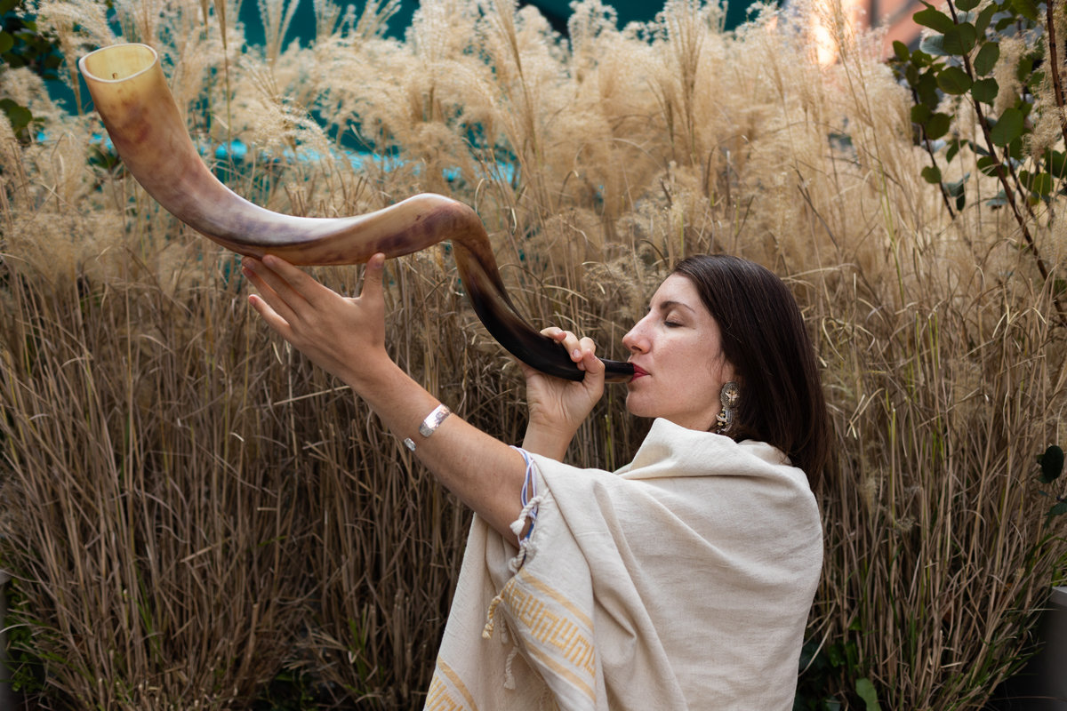 Mother Tree | עץ חיים היא | Miriam Rubin