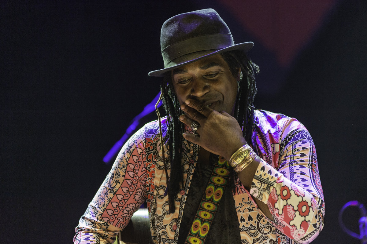 Mad Love Album | Clemón