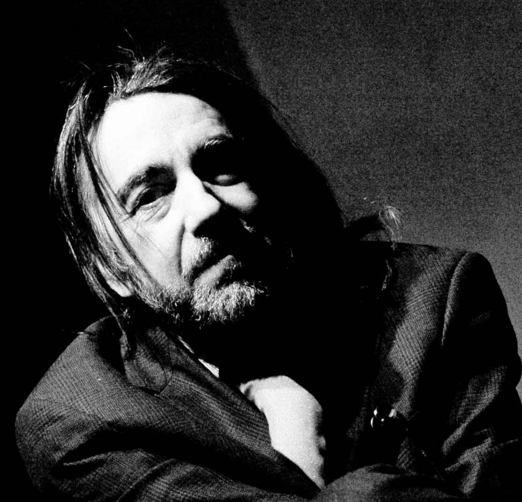 A Guide to the Beautiful Guitar Universe of Loren Connors | Bandcamp Daily