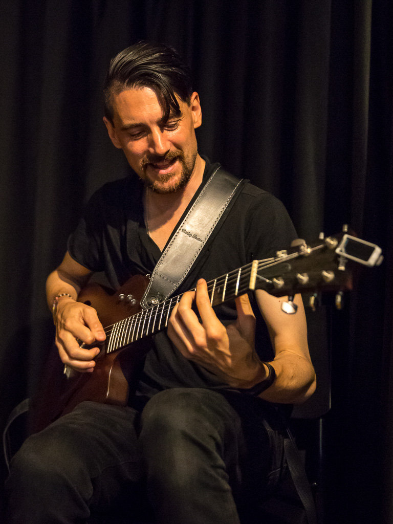 Phone Tratt | Richard Hauer