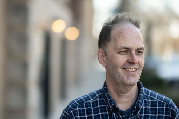 Animal Communicator | Robin Bienemann