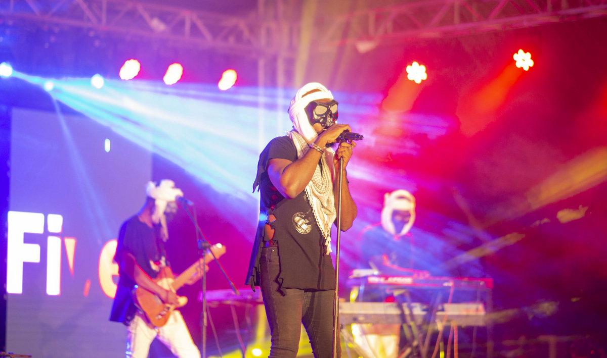 I Dey Feel You Die | Dark Suburb
