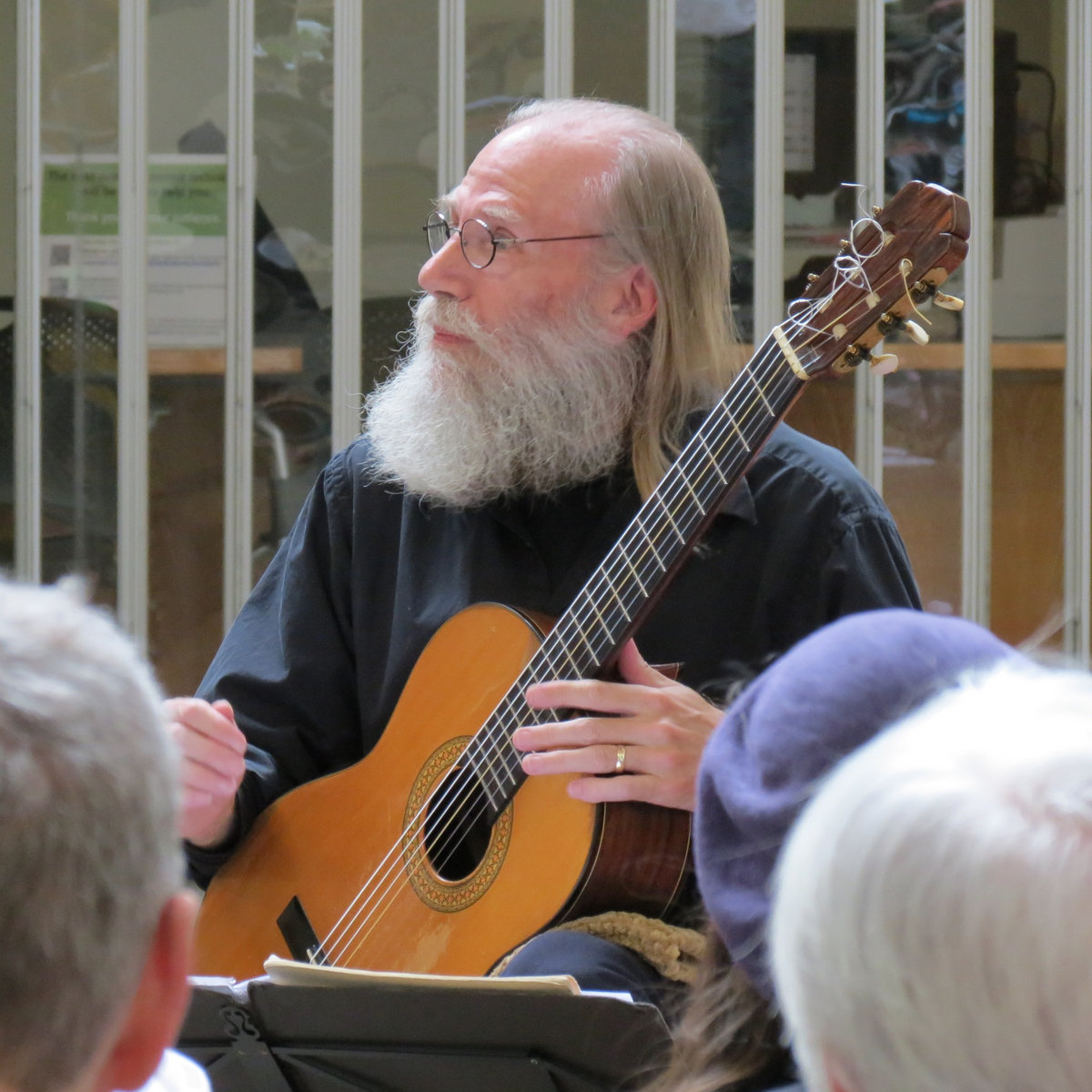 Discovery | Peter Thomas