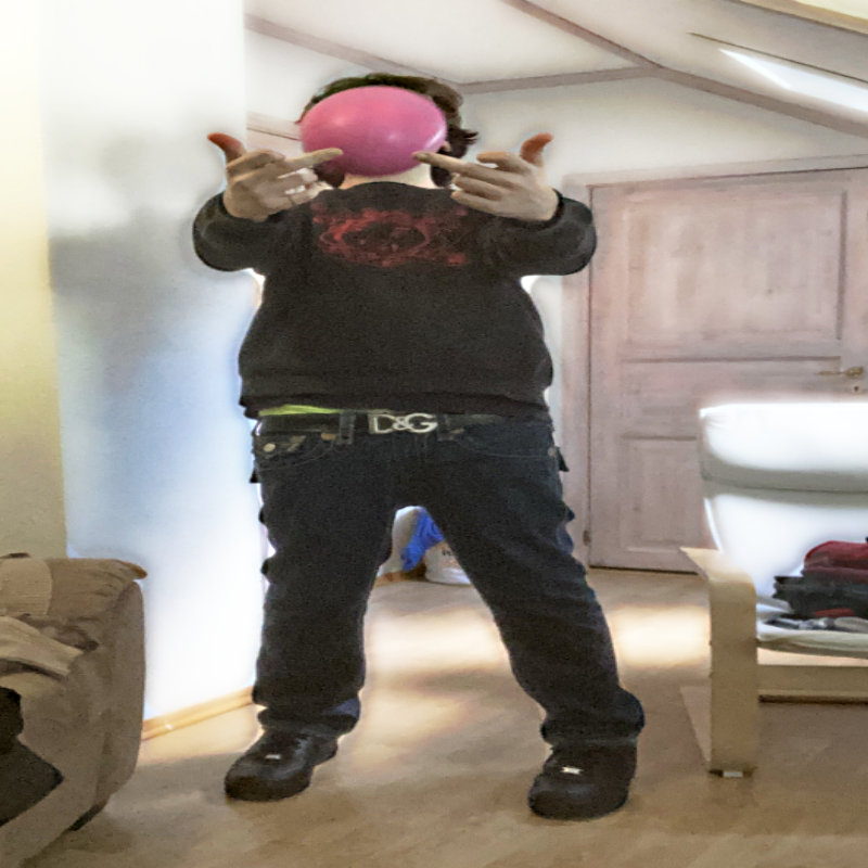 2Famous Mansion | octi