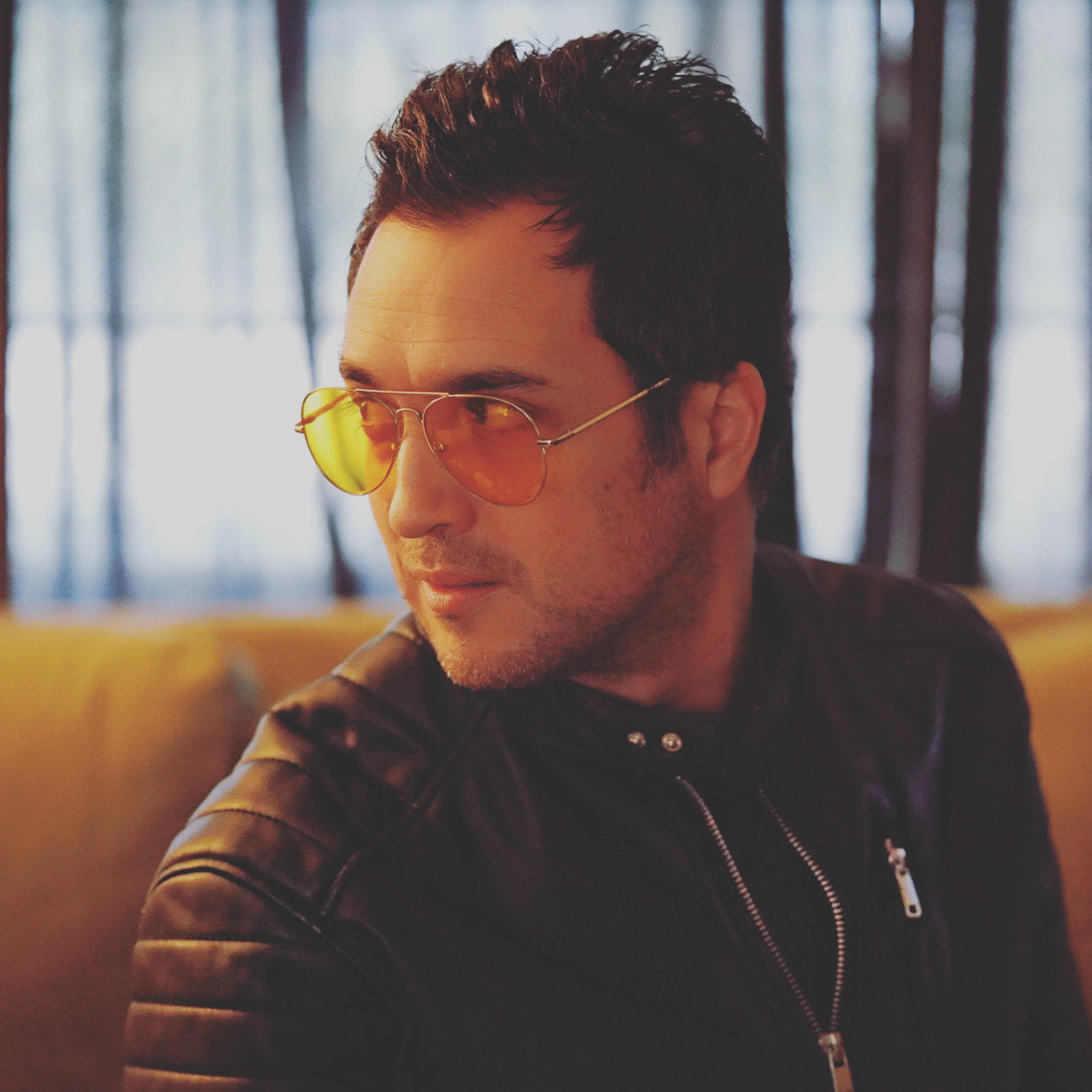 Latinas Ft. Vince Miranda | Alfonso Lugo