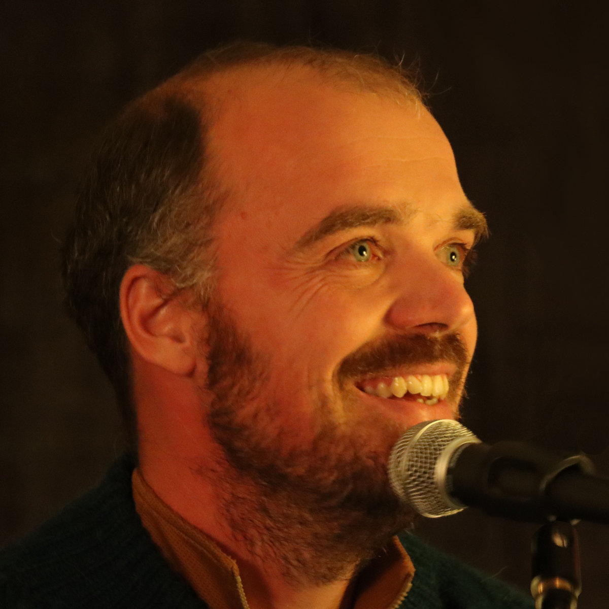 Old photo's memories - Single track | Matthias am Klavier