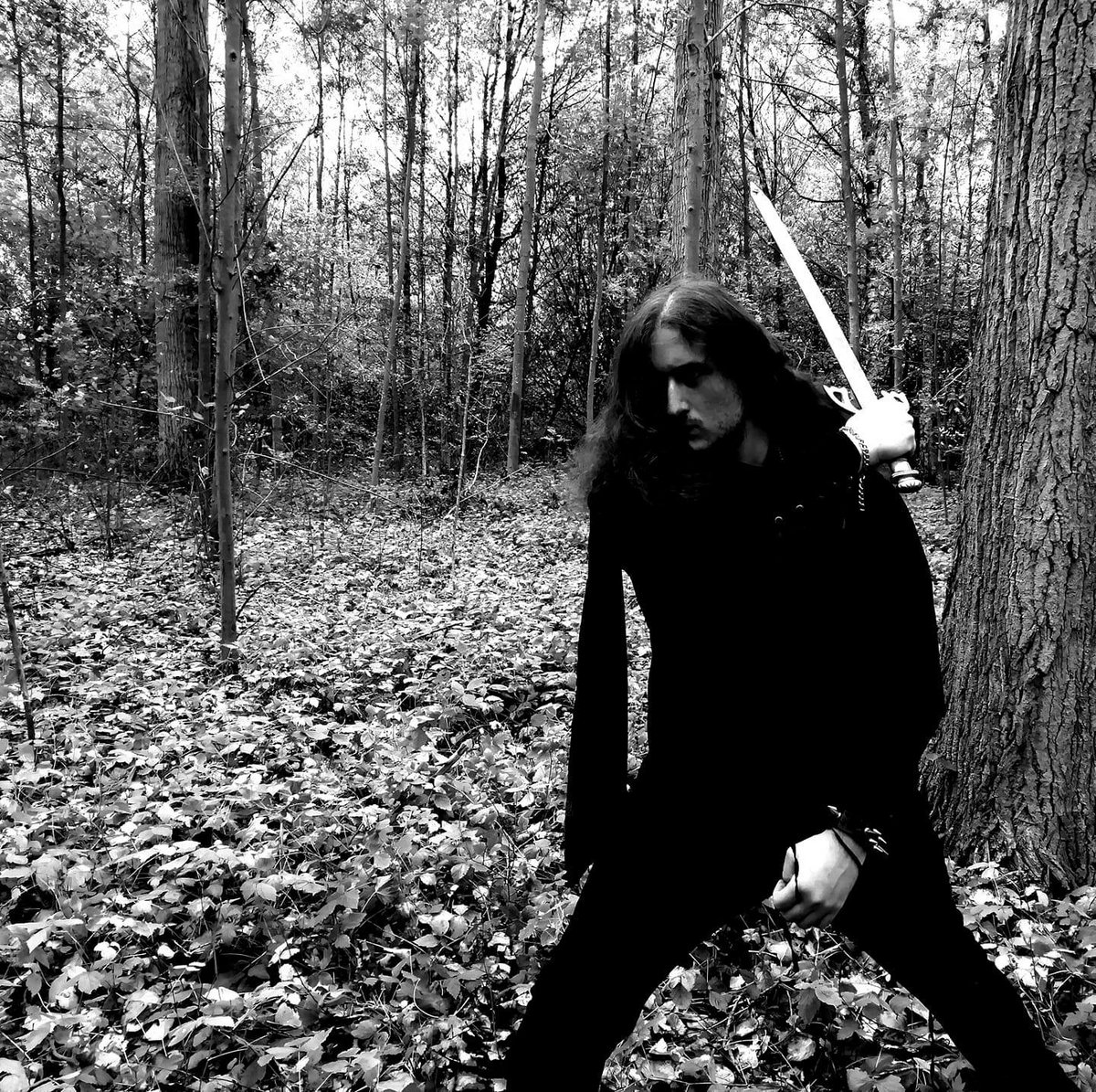 Austrasian Fullmoon | Satyresq