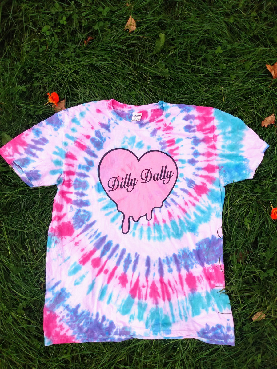 Tie-Dye Heart T-Shirt | Dilly Dally