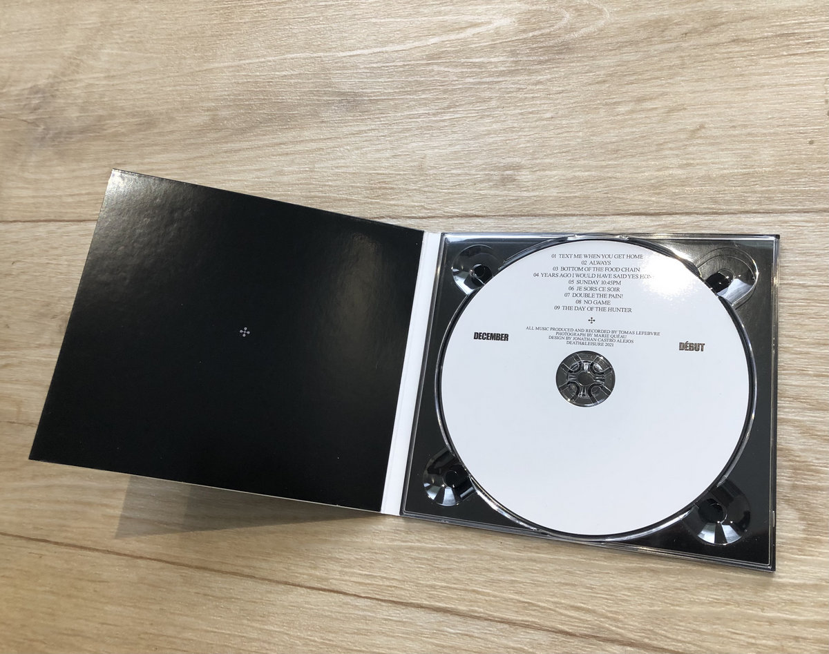 DÉBUT | December | BROKEN ENGLISH CLUB - DEATH & LEISURE