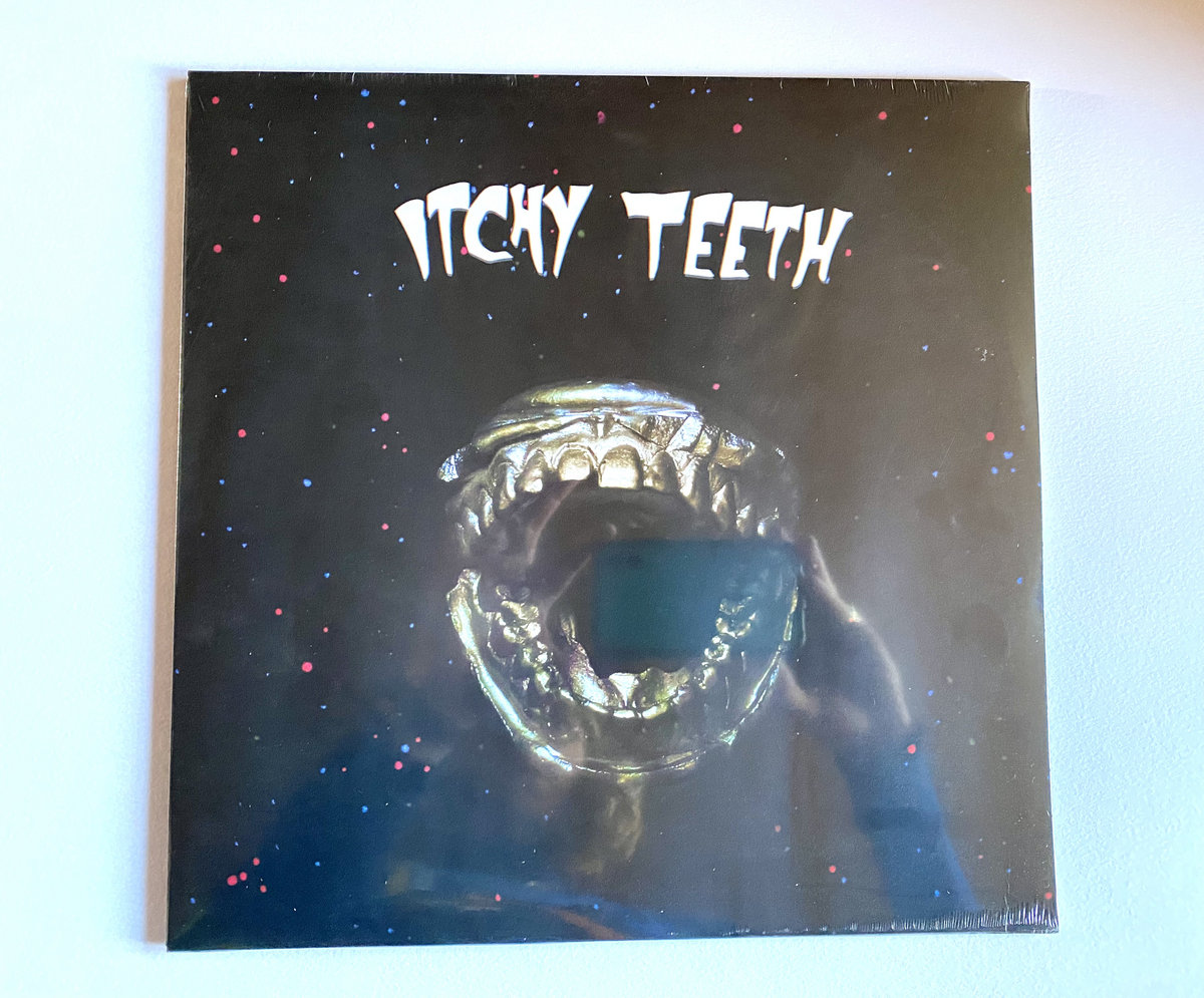 Itchy Teeth Debut Album White Vinyl. | Toothpaste Worldwide