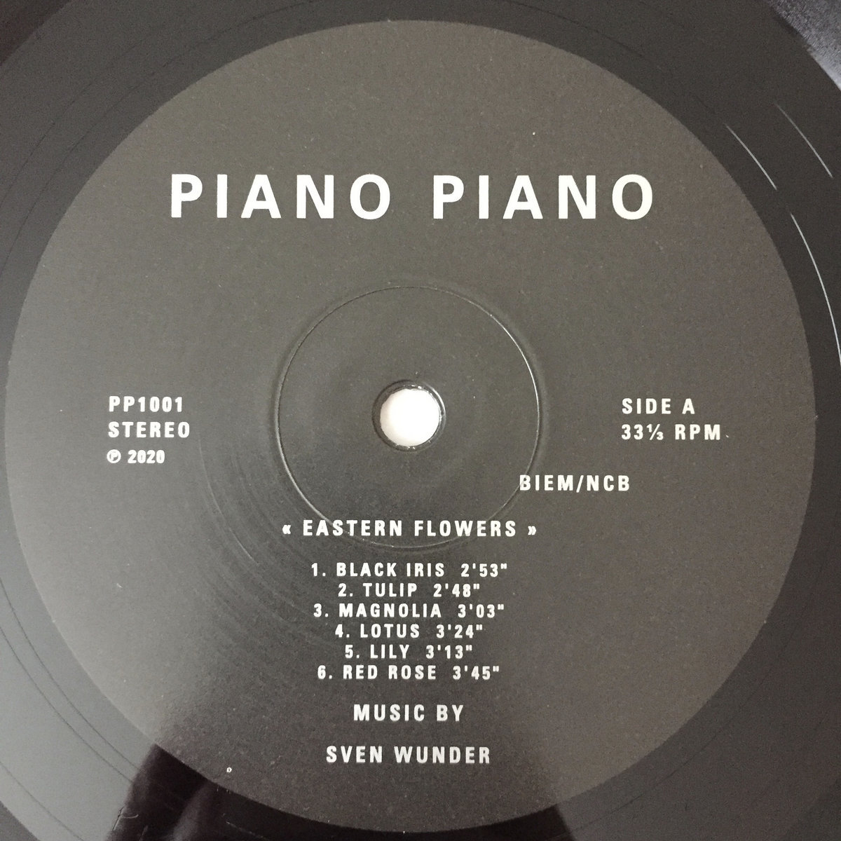 Eastern Flowers | Sven Wunder