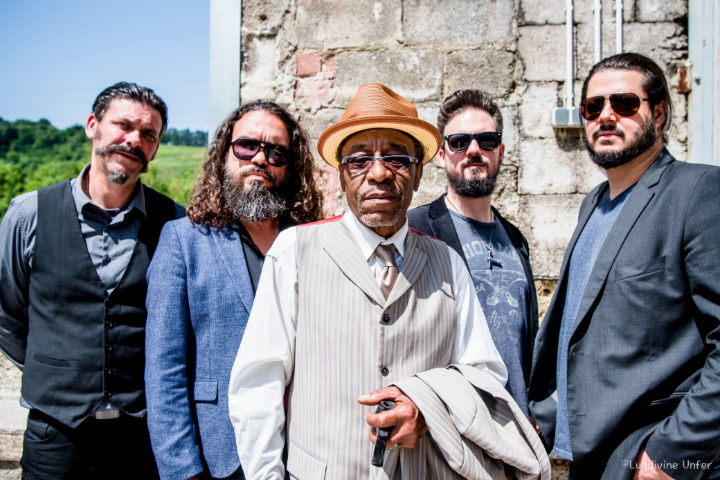 Chilling | Archie Lee Hooker