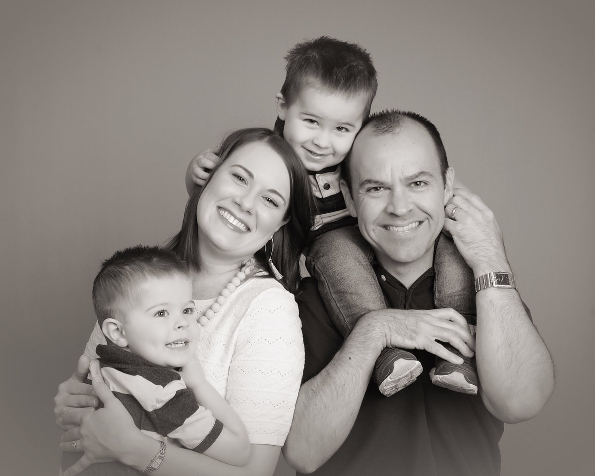 Christmas Fiddlin' with the Williams Family Band | The Williams Family Band