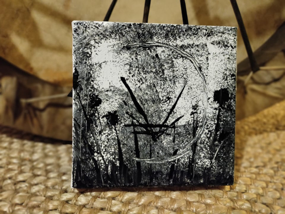 Hand painted V-symbol by Vermilia (See image below) | Vermilia