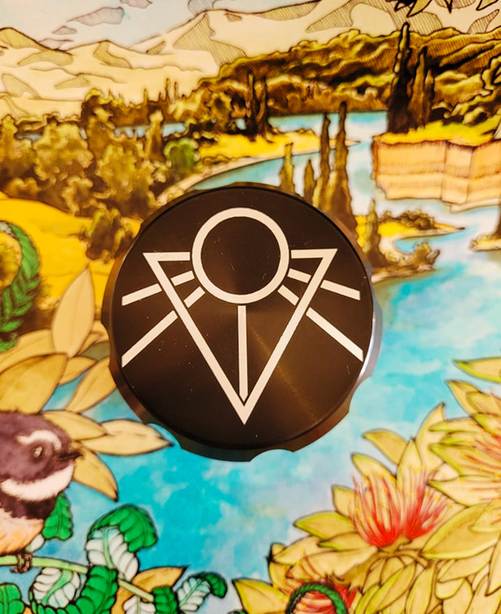 PDtS Logo Grinder 2.0 Black | Pull Down the Sun