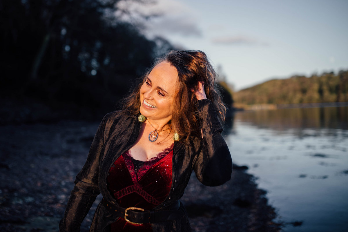 Let's go Singing in the Choir | Victoria Keating and Declan Sinnott ...