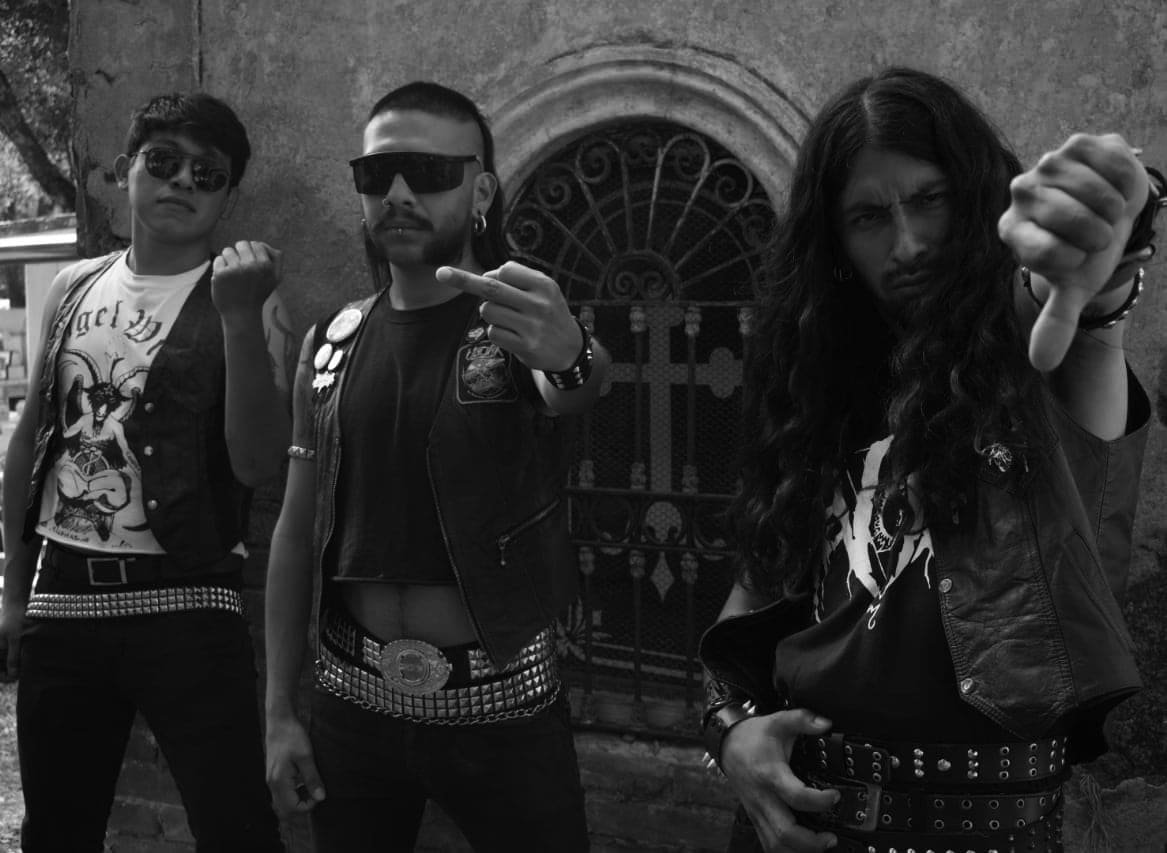 VENGANZA Y FUEGO | HELHEST