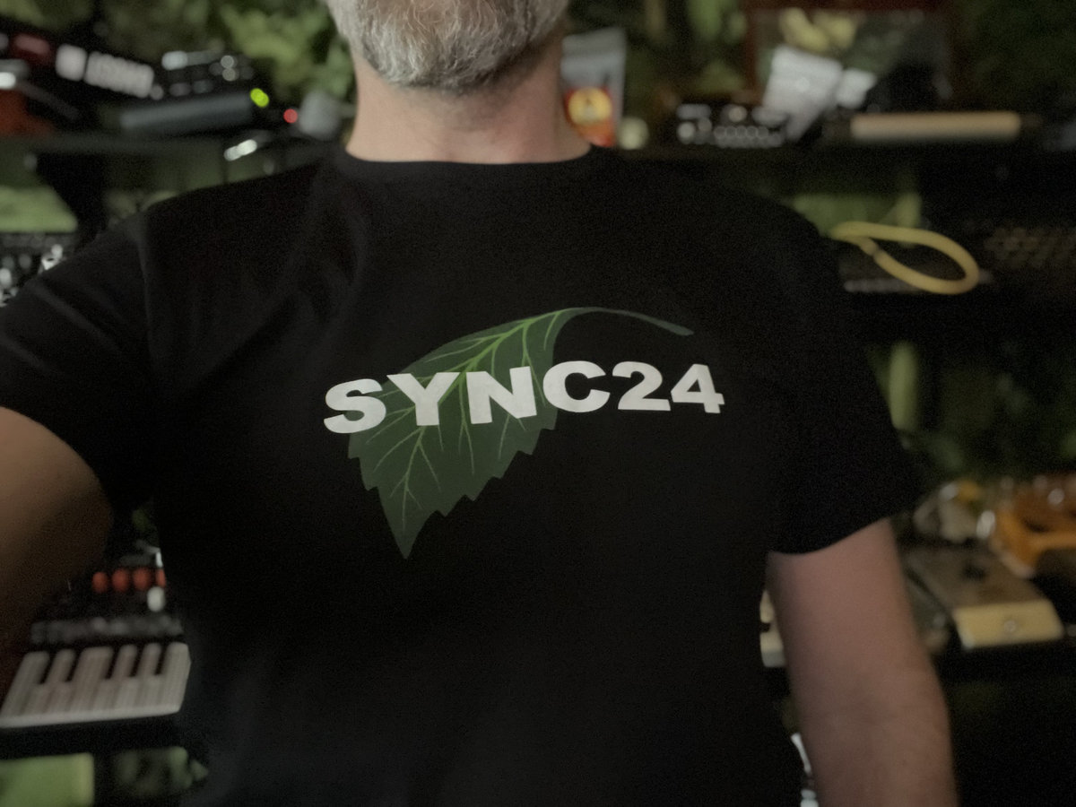 Source T-shirt | Sync24