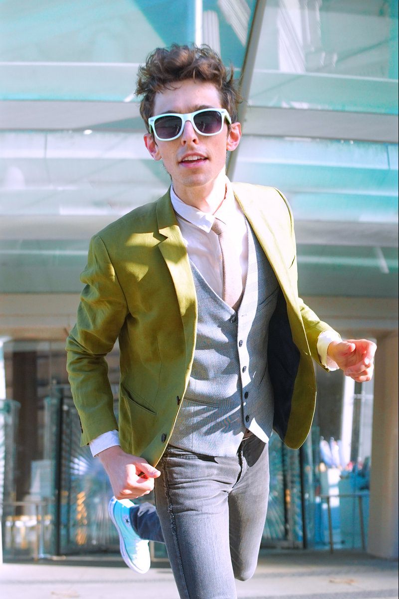 THE RUNNER! | Seth Clayton