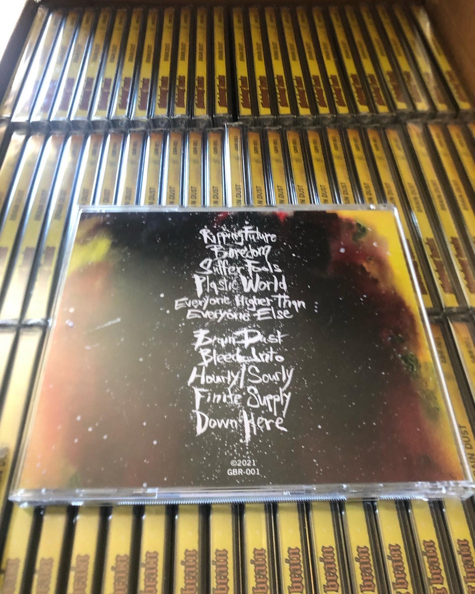 BRAIN DUST | GLOWING BRAIN