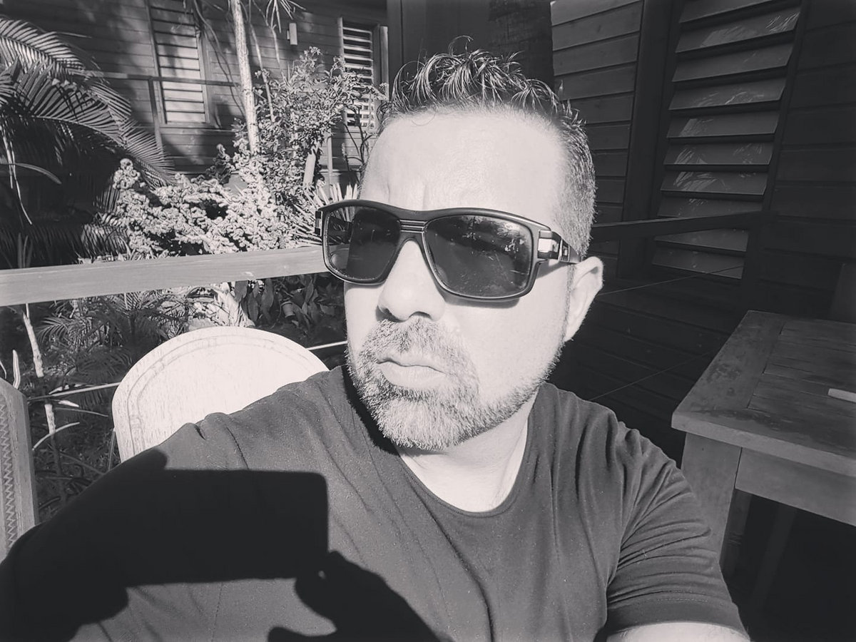 Simon Sim's & Kazamayé - Wild Safari | Simon Sim's