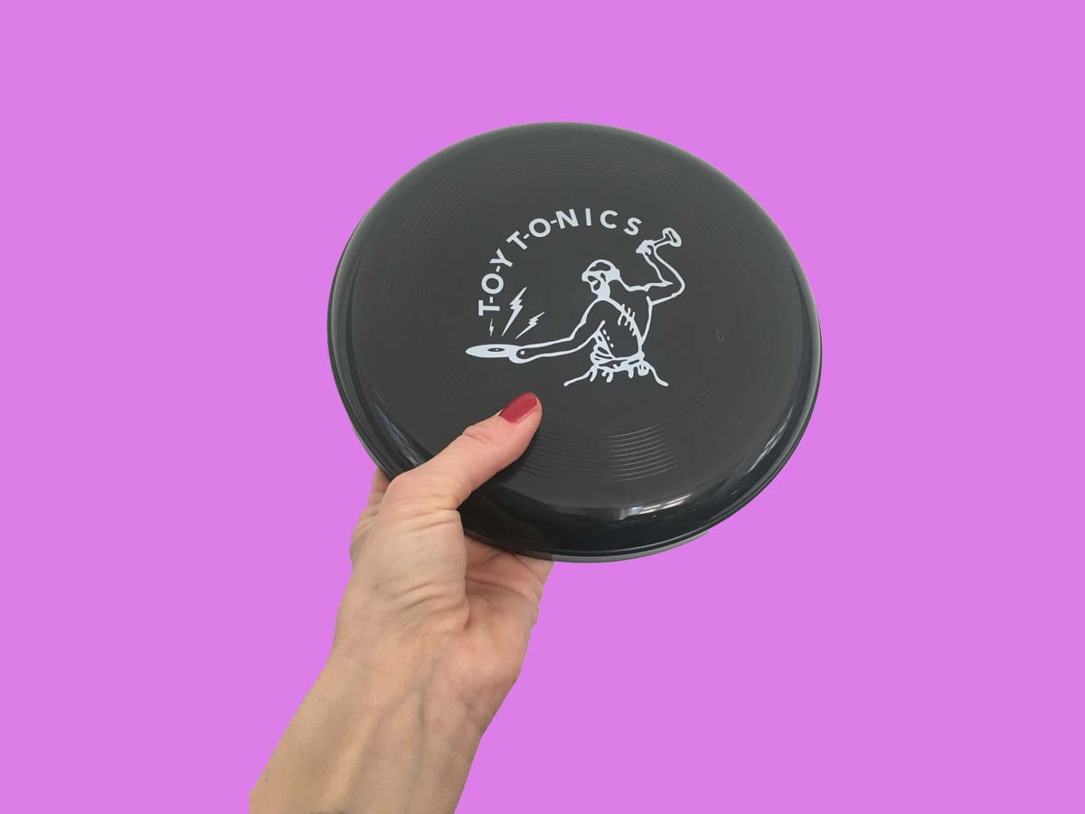 Toy Tonics Frisbee black- colour limited to 100 pcs. | Toy Tonics
