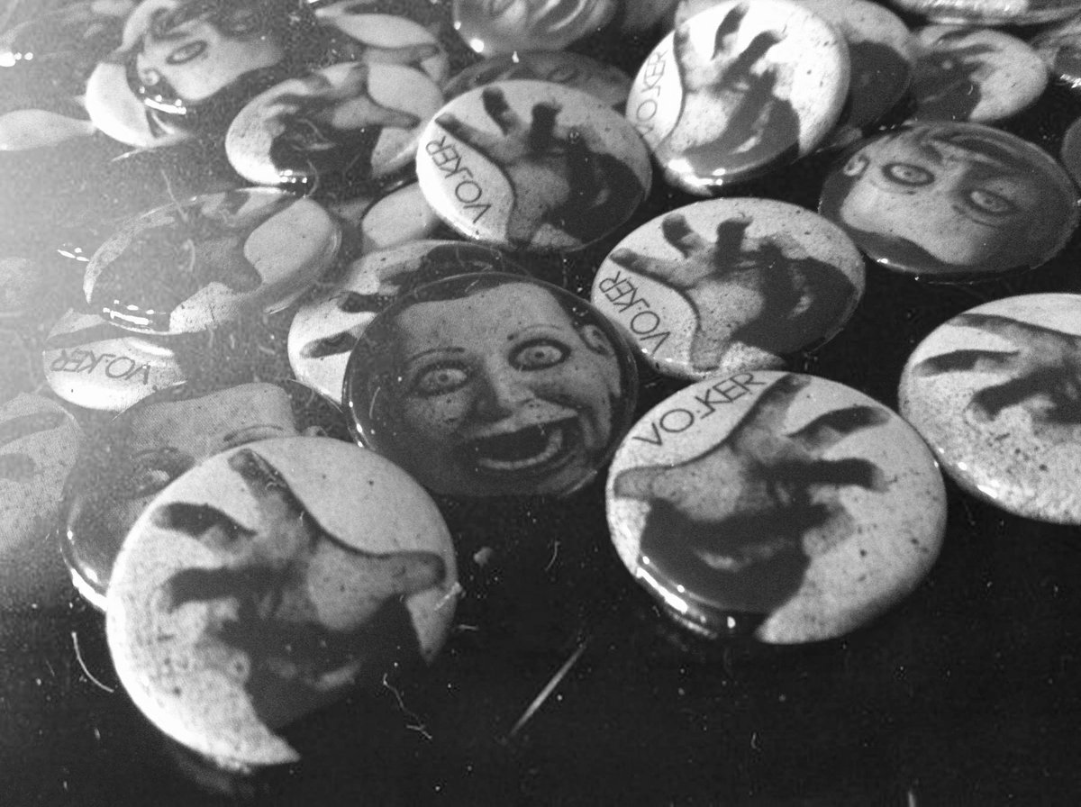 Puppet pins | VOLKER OFFICIAL