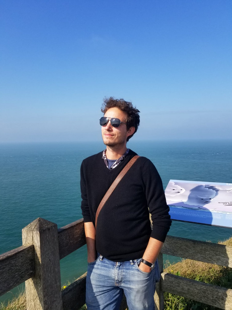 Les yeux ouverts | Ici Baba | Samir Barris