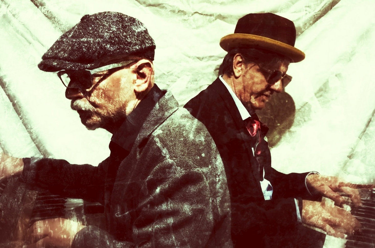 She's always been there | Polychron