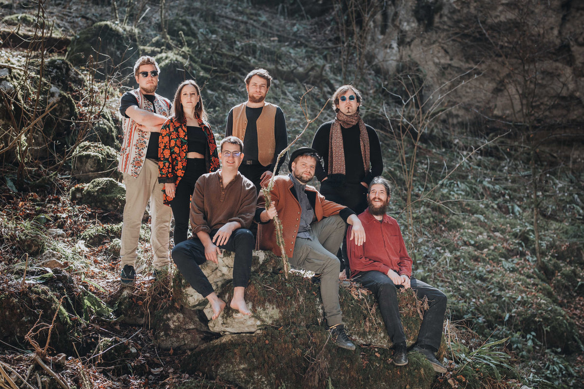 Bathing season | Magic Pond